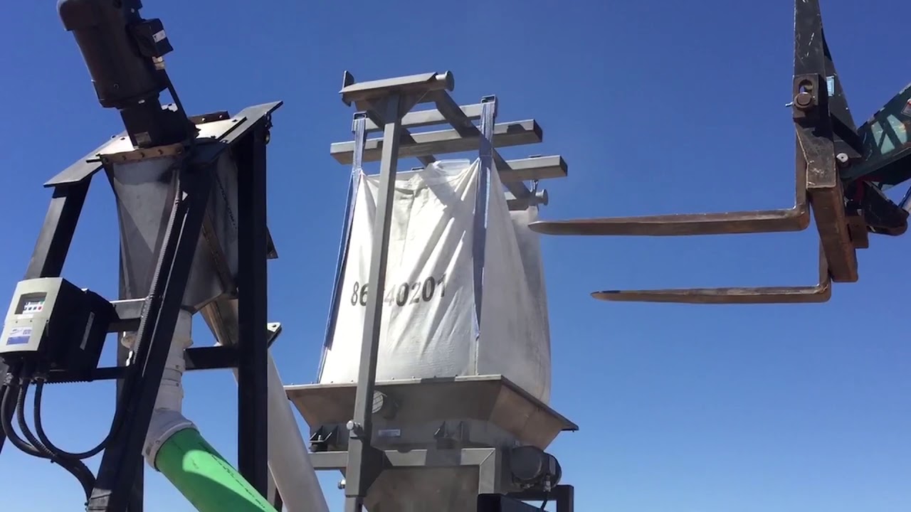 Conducrete® Mobile Unloader Application - YouTube