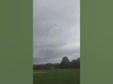 My Peter Powell stunt kite at Lydney Rec - YouTube