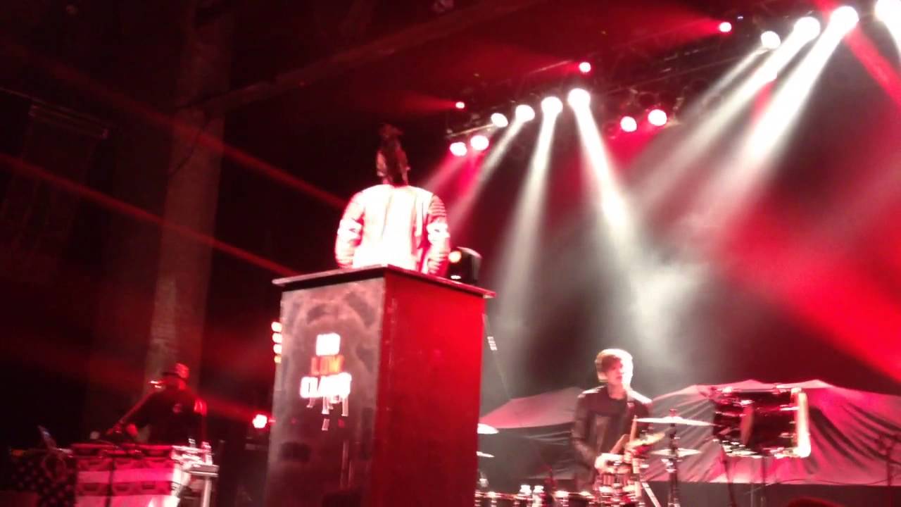 Machine Gun Kelly (See My Tears) @The Paramount 10/06/2014 - YouTube