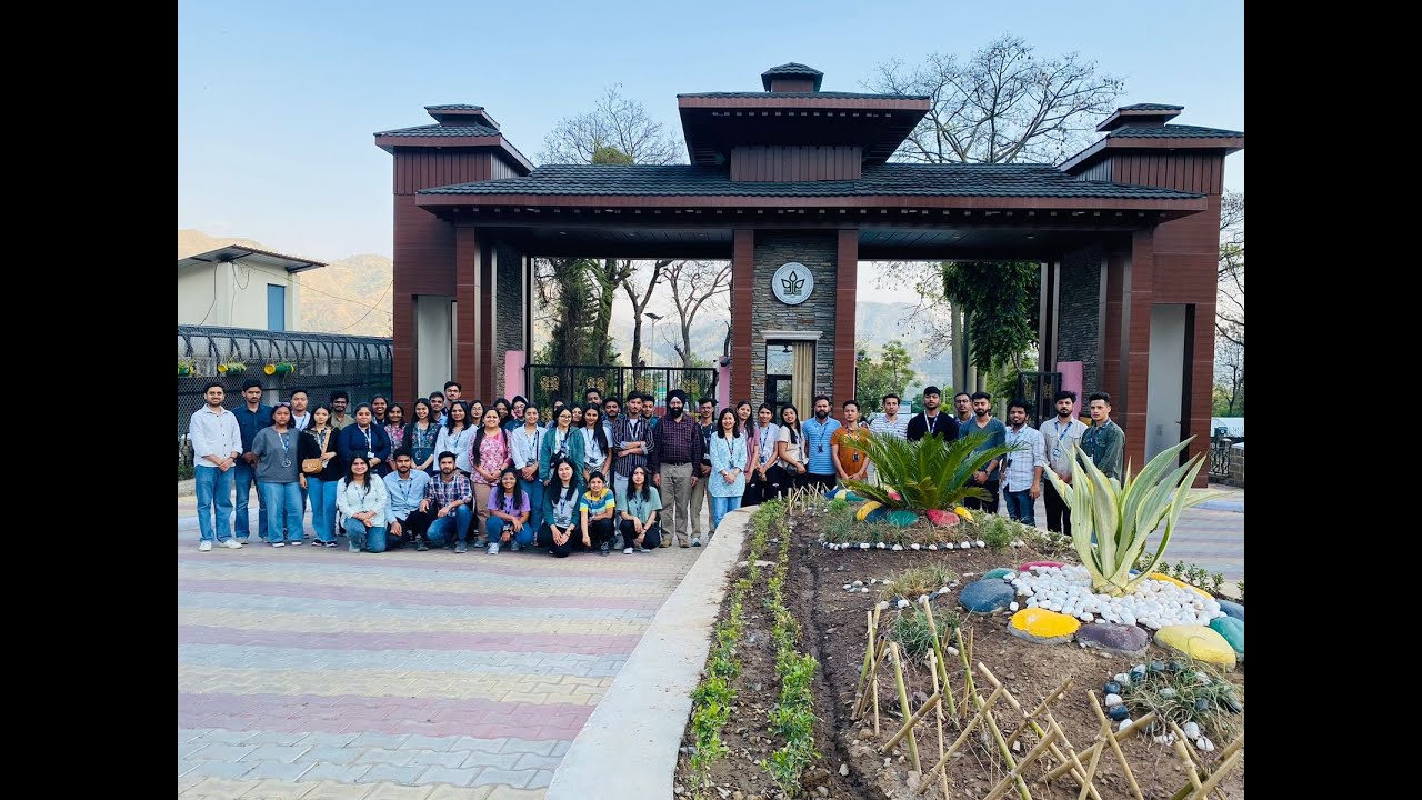 Trip with college mates // part 1 - YouTube