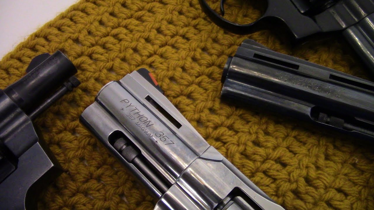 My Colt Revolver's collectors radio - YouTube