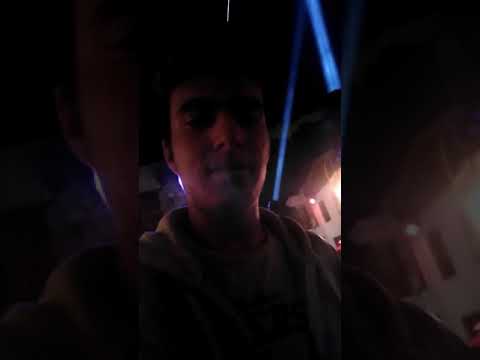 Gece barda gündüz diskoda