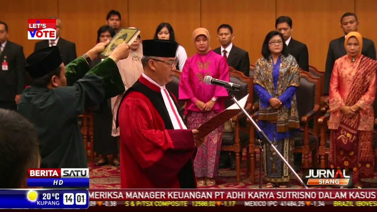 M. Akil Mochtar Dilantik Jadi Hakim Konstitusi - YouTube