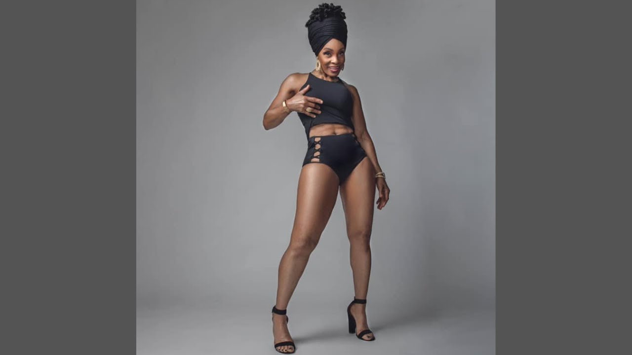 Chef Babette's Secret on Being Sexy at 70 - YouTube