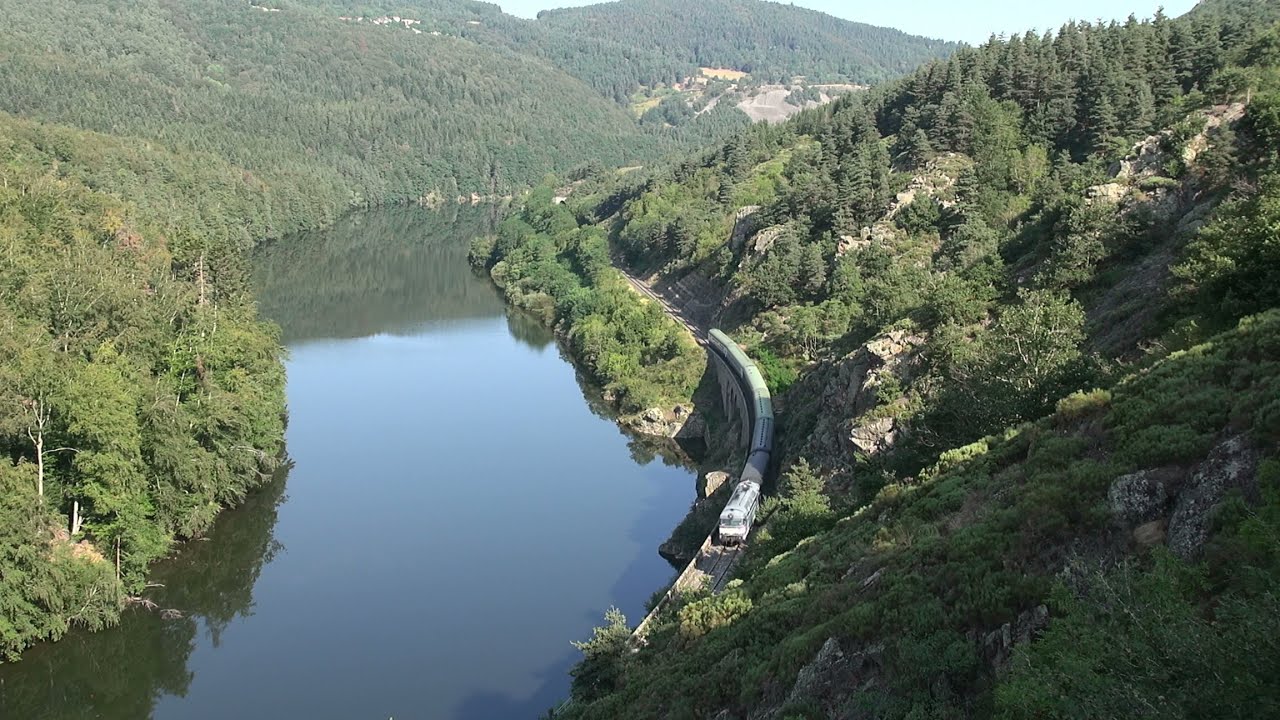 Touristique des Gorges de l'Allier - #BB67400 - Rame de l'association ...