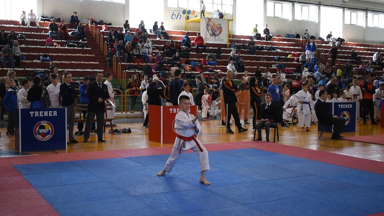 Marko Lugonja - Cazin 2019 - YouTube