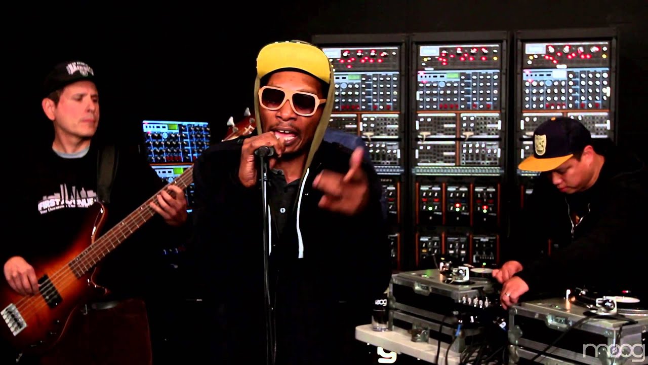 Deltron 3030 | Nobody Can | Moog Sound Lab - YouTube