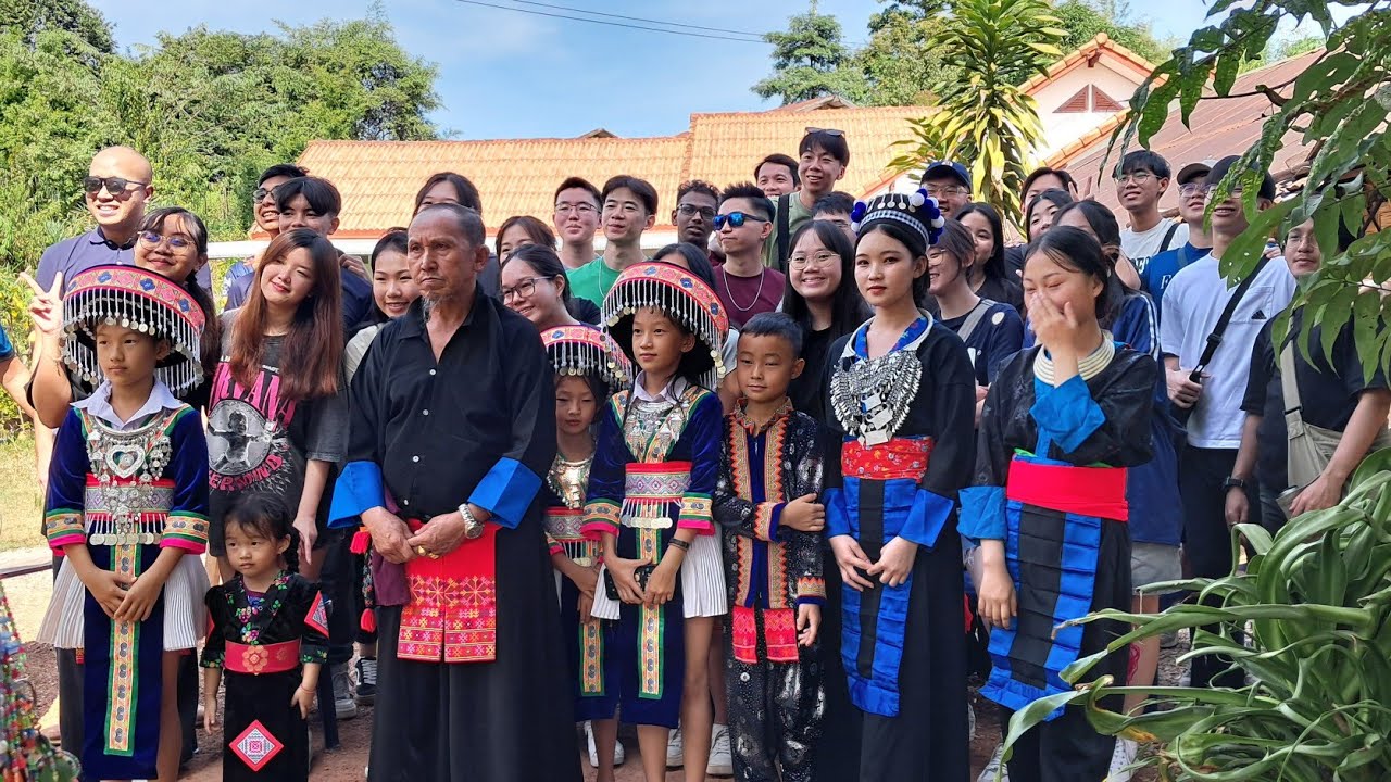 showing and explain some hmong culture to tounrist - YouTube