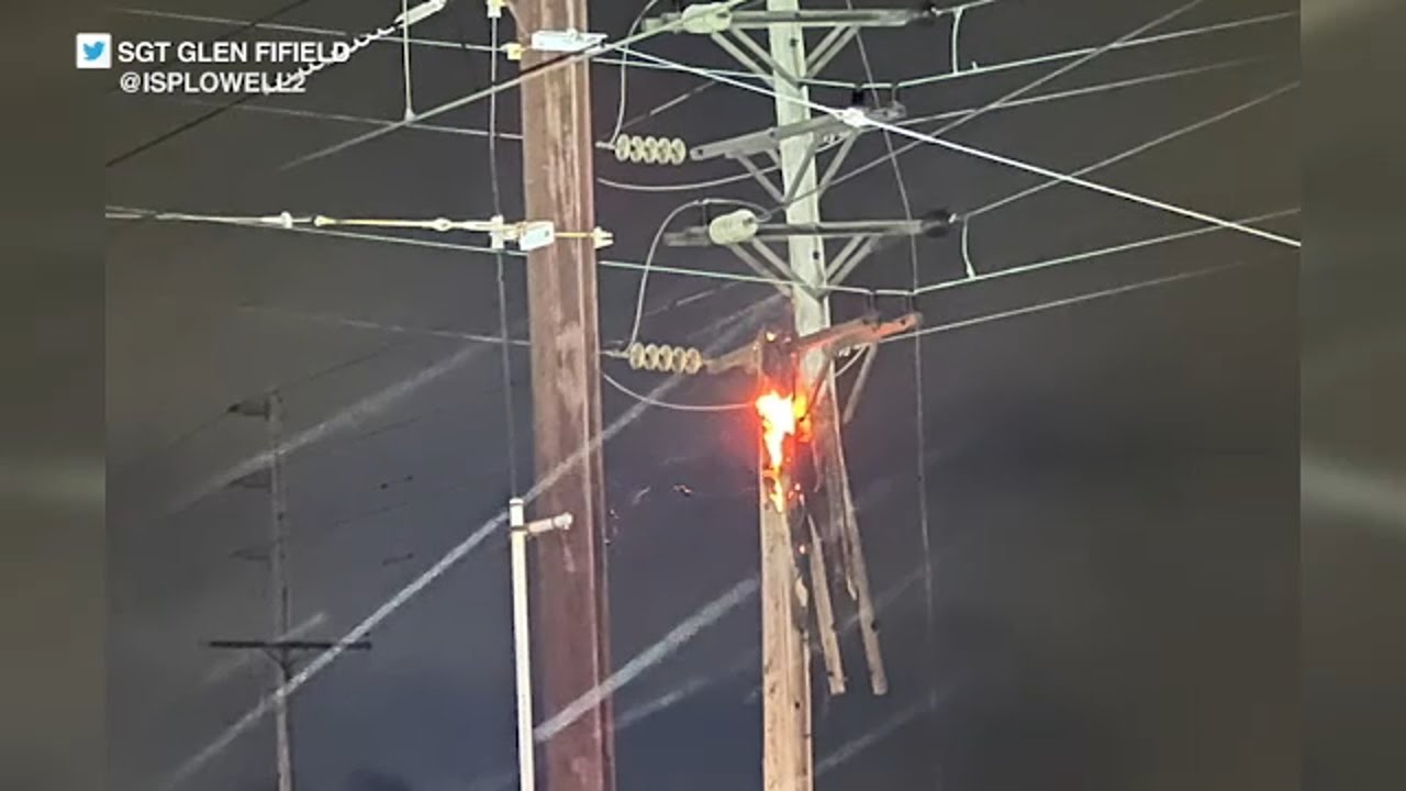 Utility pole fire shuts down Indiana Toll Road - YouTube
