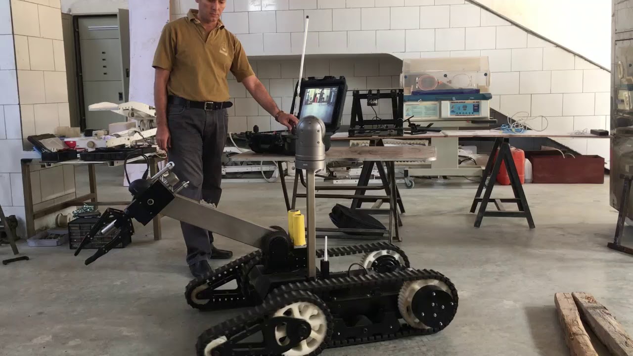 EOD robot made in Egypt test - YouTube
