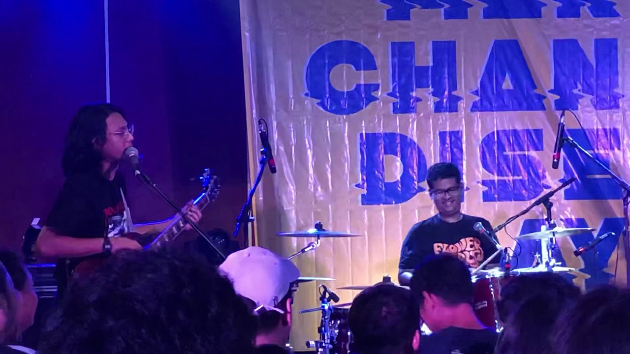 The Adams - Suara (Live at Rossi Musik, Jakarta 23/12/2018) - YouTube