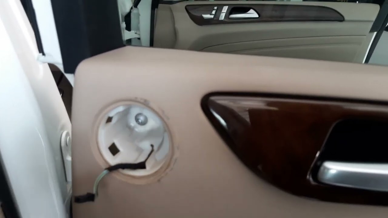 Mercedes Benz Ml250 w166 rear door panel removal. - YouTube