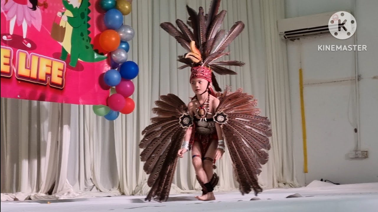 Iban Birdie dance # Mr. Dion Das - YouTube