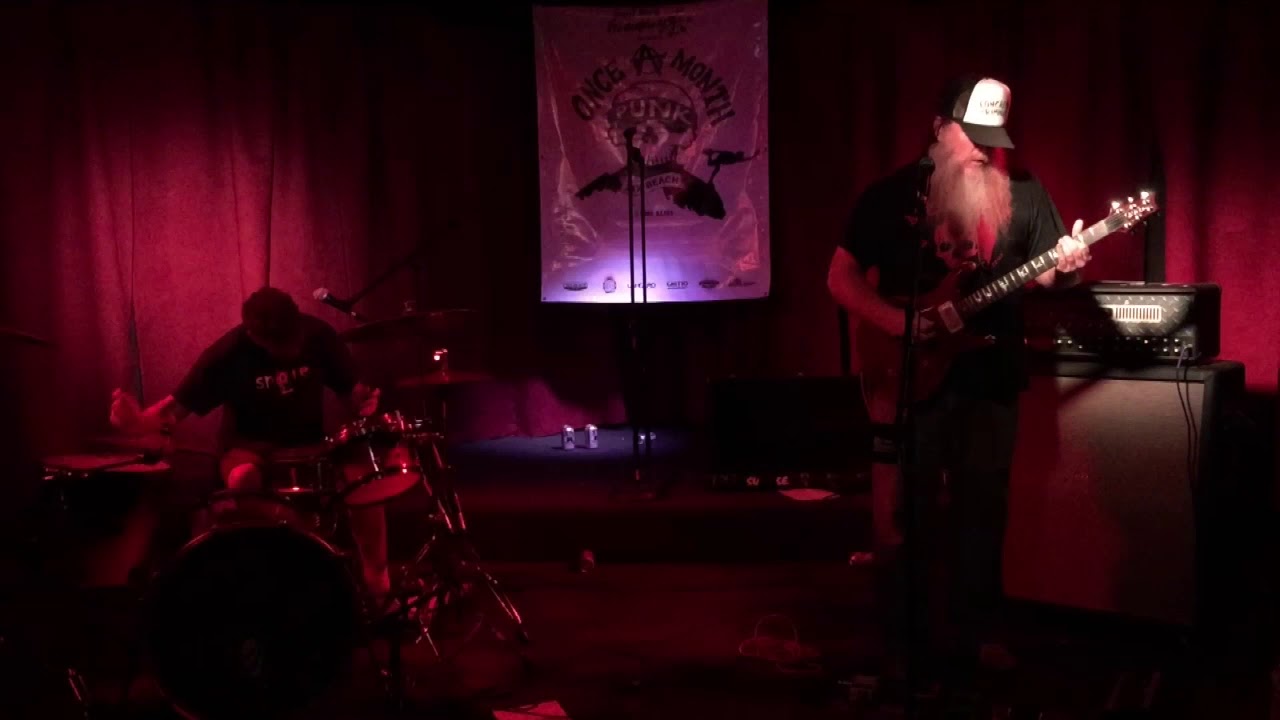 snOre at Once-A-Month PUNK, 1st Street Loft 12/01/17 - YouTube