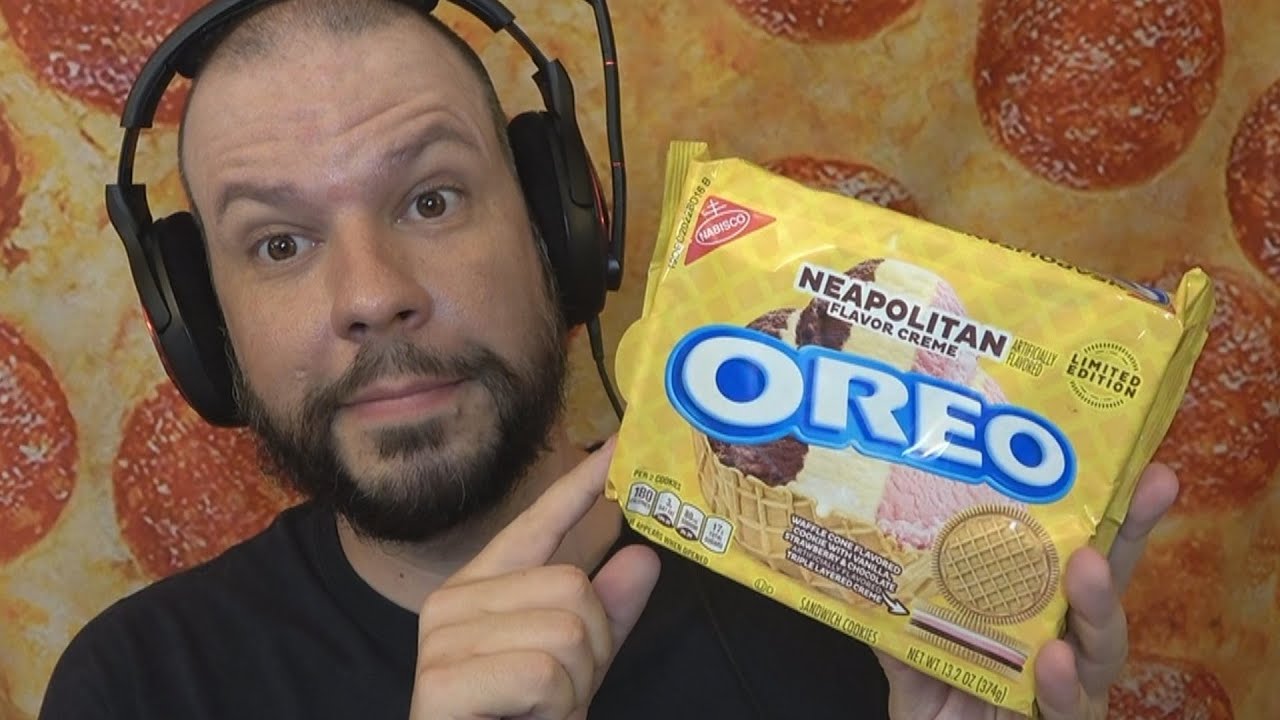 Oreo's New Neapolitan Cookies Have 3 Cream Flavors - YouTube