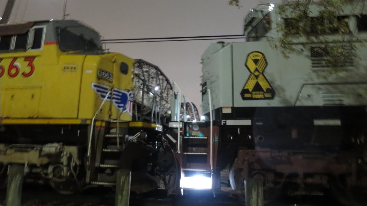 BIG MAC's! UP SD90MAC's and CP 7022 on Train 299 in Winnipeg ! (10/27/21) - YouTube