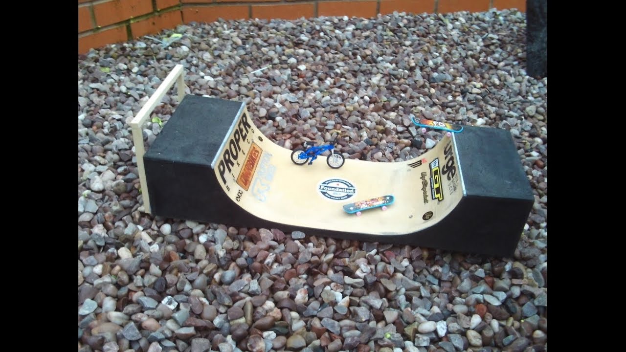 BMX SKATE MINI FINGER HALF PIPE RAMP - YouTube