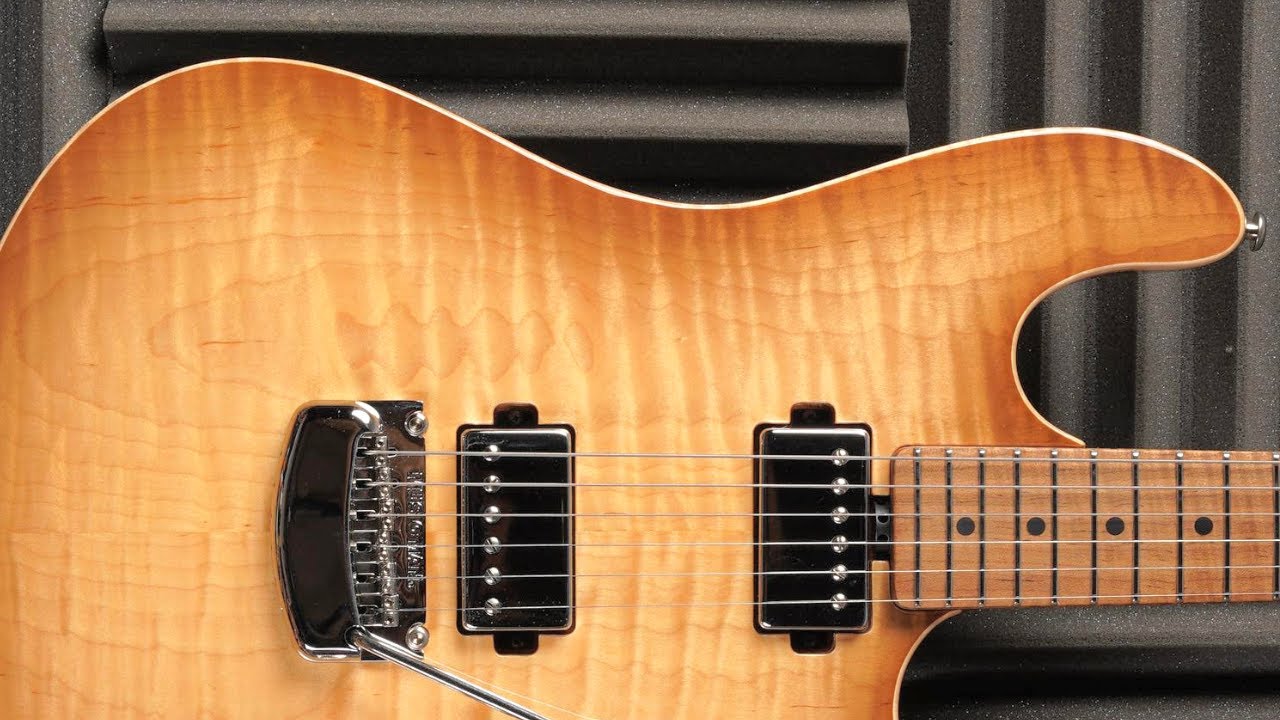 Deep Gliding Groove Guitar Backing Track Jam in B - YouTube