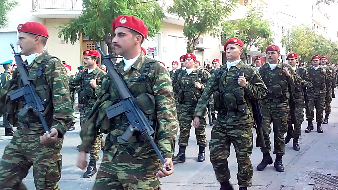 Σταρατιωική παρέλαση για την επέτειο του ΟΧΙ στα Χανιά (2) - YouTube
