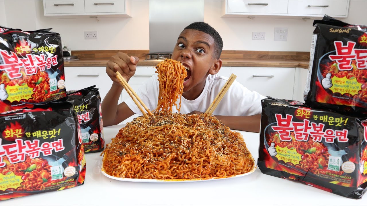 Most Korean Fire Noodles Ever Eaten (x20 Packs) | 불닭 볶음면 도전 - YouTube