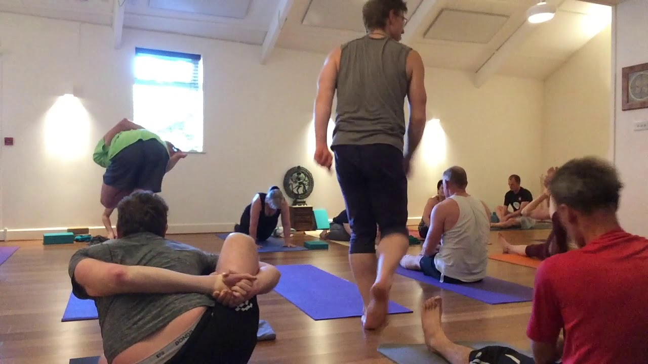 Ashtanga Yoga Mysore Style at EYW - YouTube