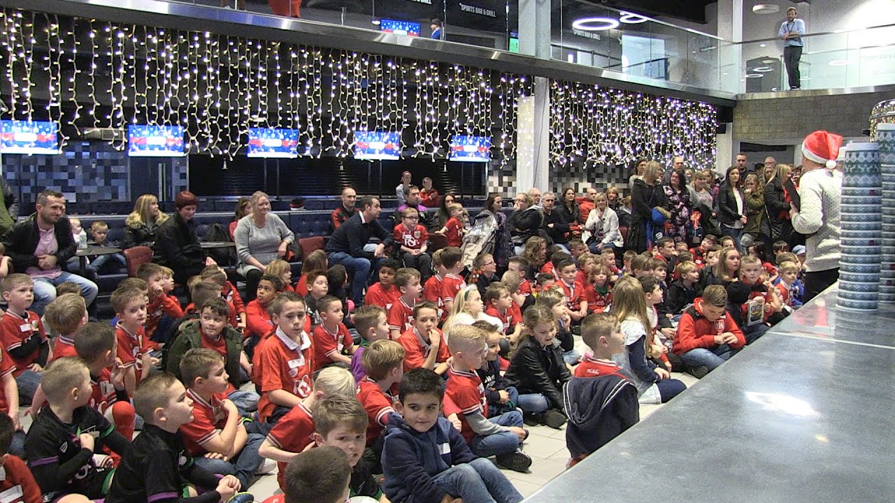 Junior Members Enjoy Christmas Party at Ashton Gate - YouTube
