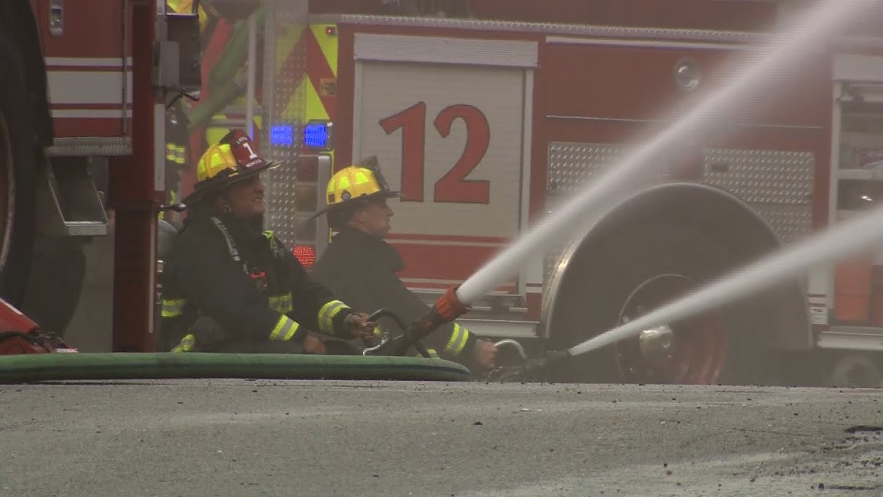 Worcester firefighters battle 4 alarm cold storage warehouse fire - YouTube