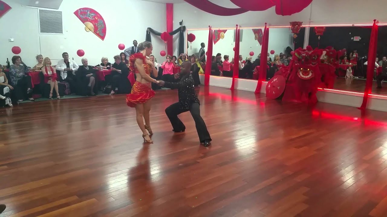 Rodrigue Edouard and Eugenia Spotar, cha-cha - YouTube