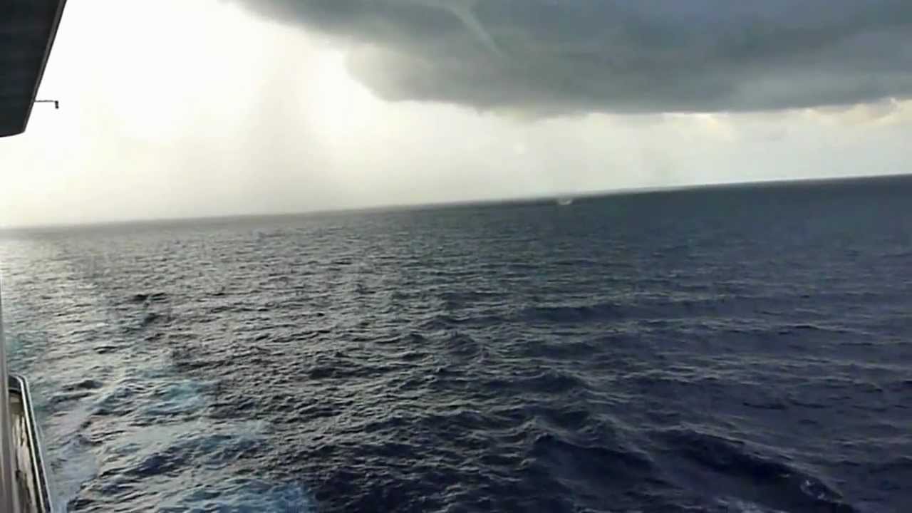 Waterspout in the Gulf of Mexico - YouTube