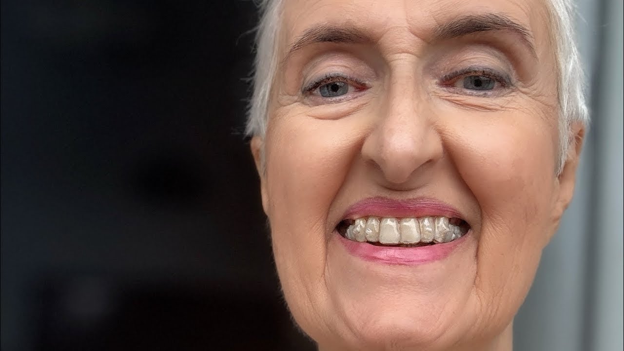 Facciamo un makeup facile facile! - YouTube