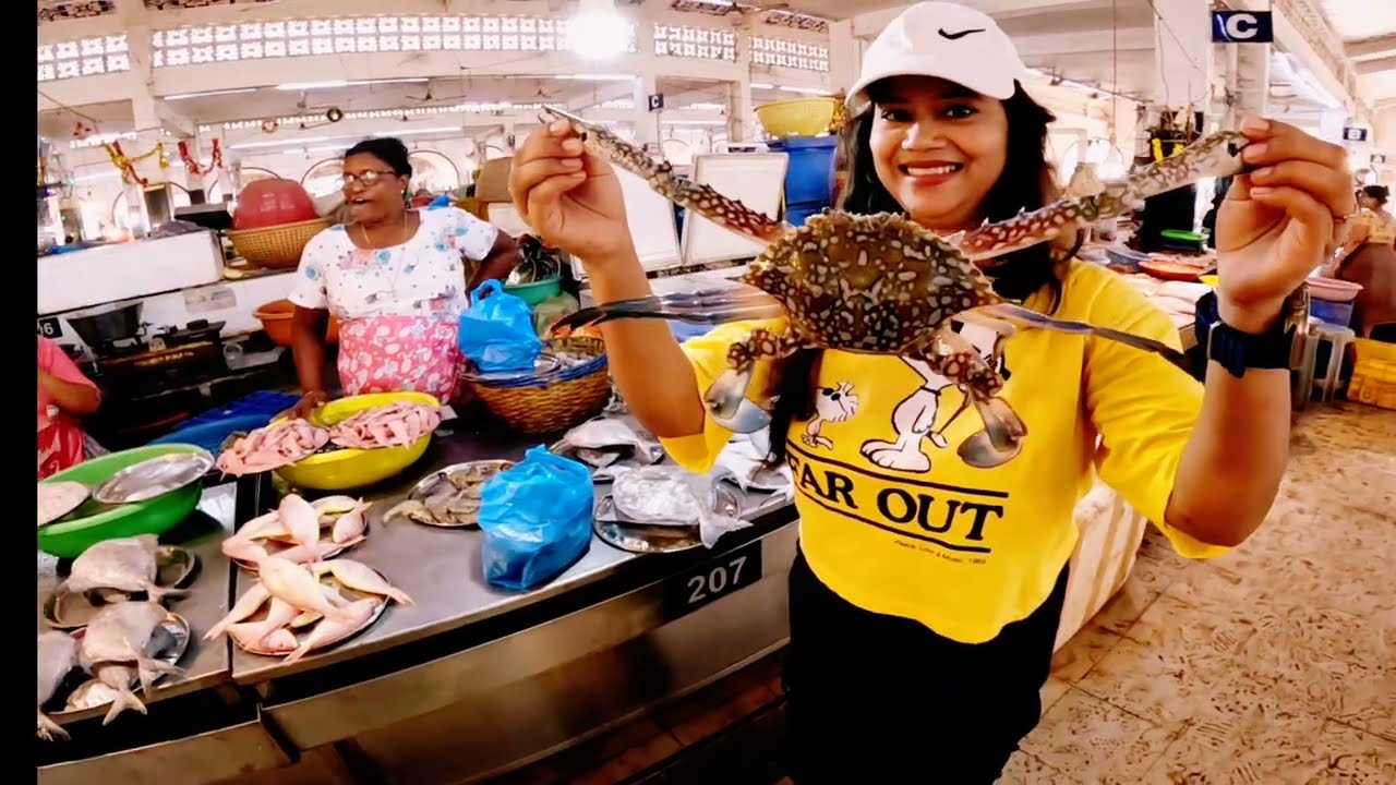 Largest Fish Market in Goa| Sea Food | Sea Fish | 🐠🦀🦑🐟| Crab Squid ...