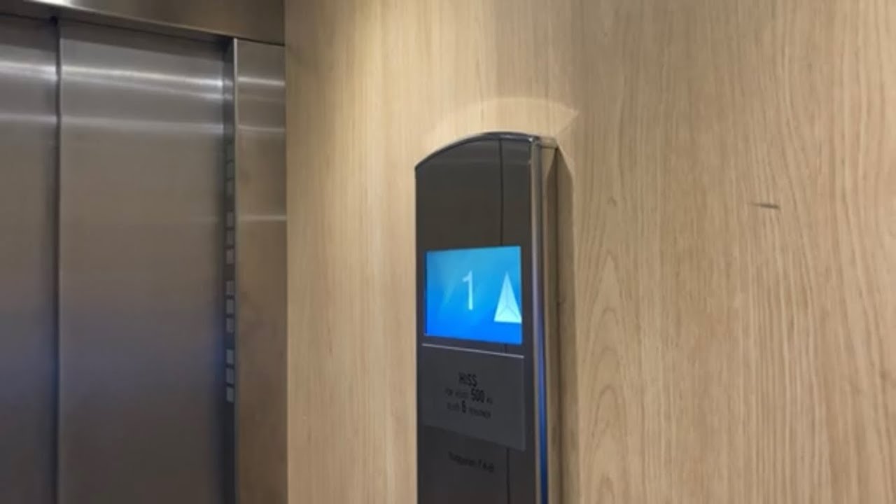 Messed Up! 2020 Midroc / Arkel Traction Elevator @ Torggatan 7, Sandviken, Sweden. - YouTube