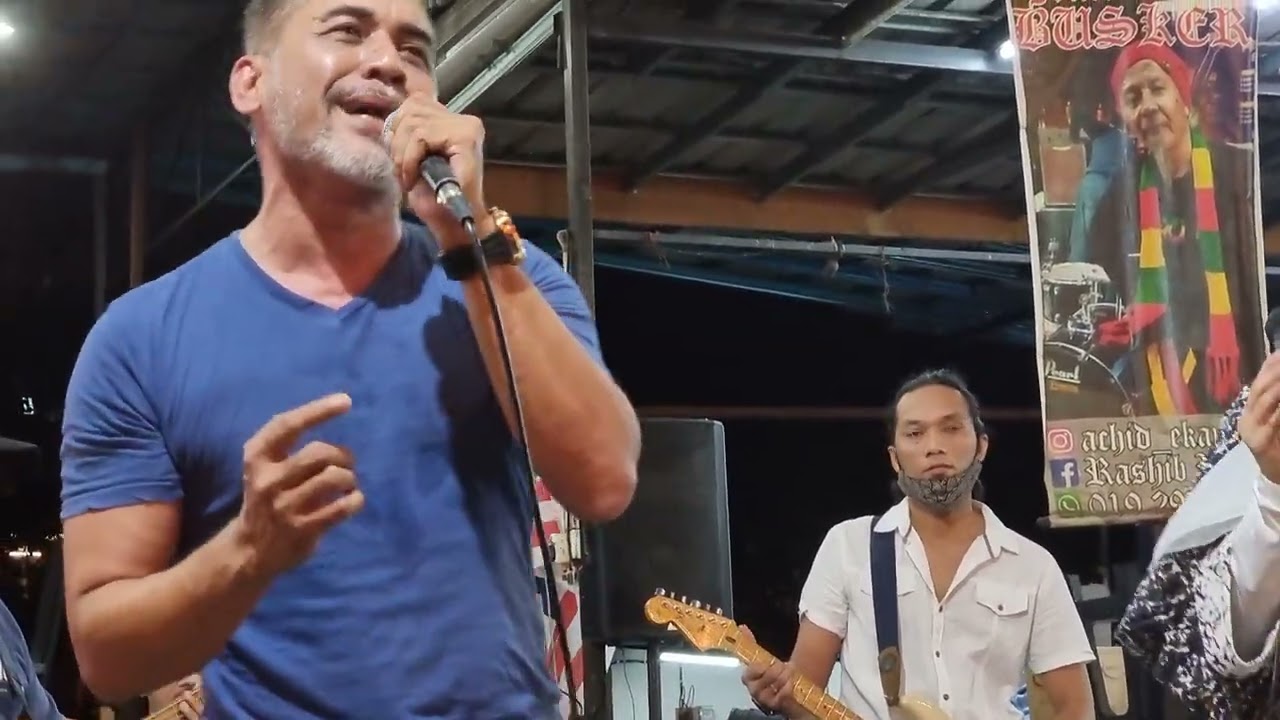 Baldu Biru Ft Ezlynn & AJ Mentor Live Di Salai Master Damansara - YouTube