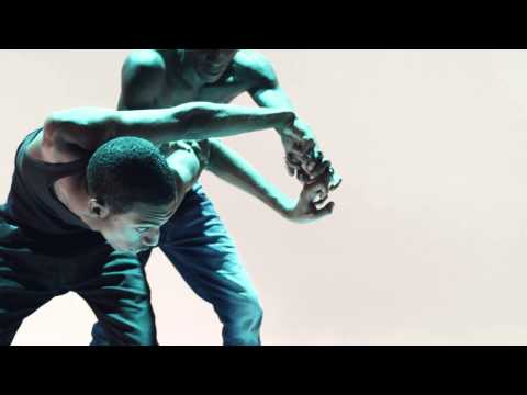 DIESEL PRESENTS JOGGJEANS