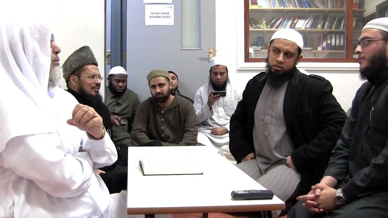 Sheikh Al-Muqri Al-Qari Bashir Siddique Asseses Students on his visit ...