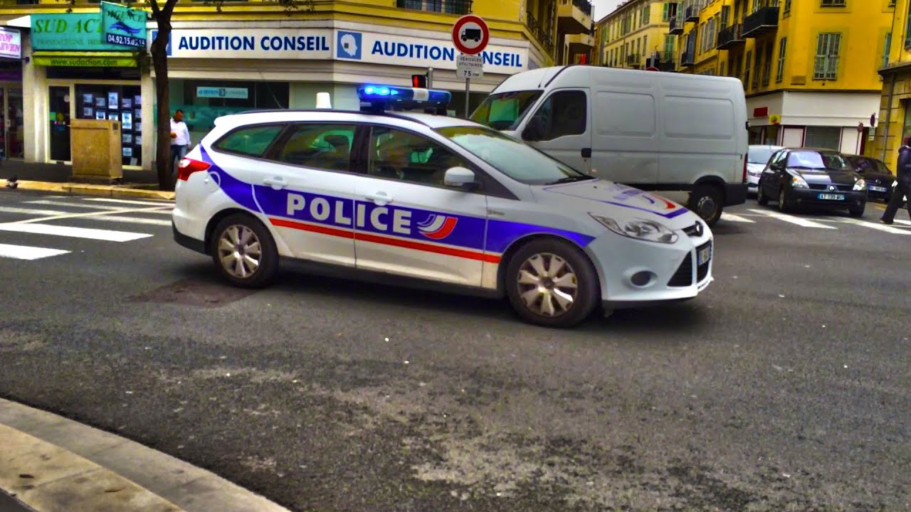 French Police car responding - Police Nationale en intervention - YouTube