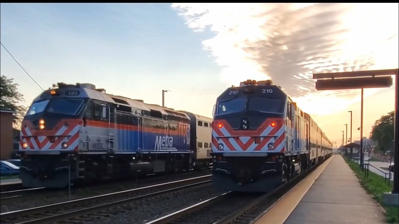 Metx 210 Twotenny Meets Metra Train #1203 Berwyn Illinois 07/17/2024 ...