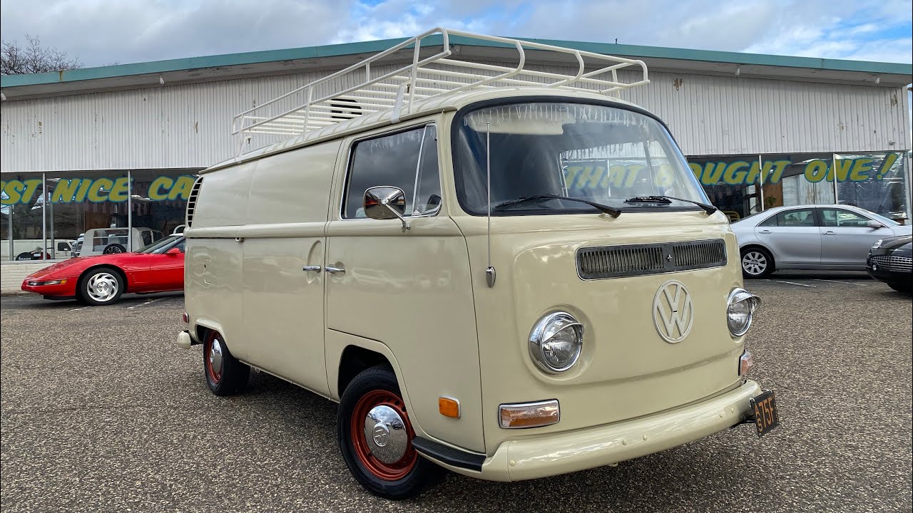 BRIANS AUTO CENTER: 1970 Volkswagen Panel Van - YouTube