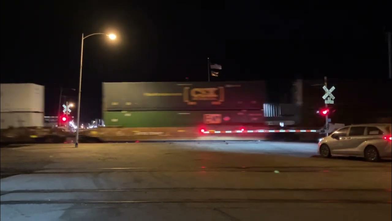 UP 7801 Intermodal Train West, Main St. Railroad Crossing, Fremont Nebraska - YouTube