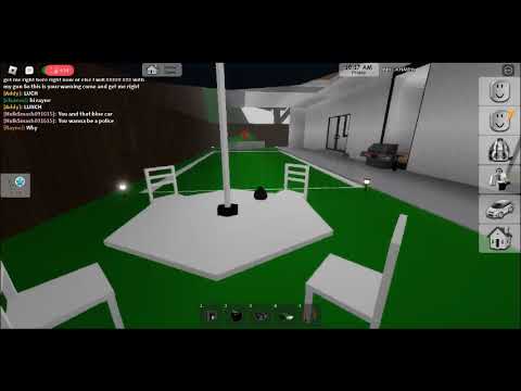 spying on brookhaven roblox players and robbing [crazy]-_-