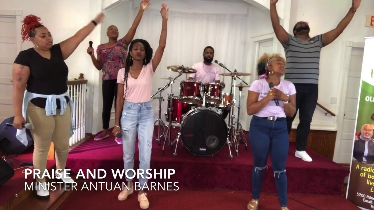 Praise & Worship ~ Minister Antuan Barnes for HWLCMI - YouTube
