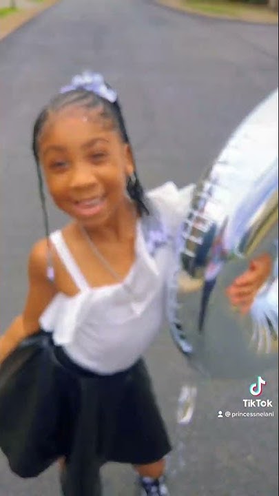 You know you bad when you can pose from any angle🎉🥳🎊 - YouTube