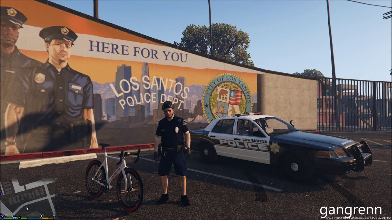 GTA5: LSPDFR - Episode 3 - LAPD Bike Patrol on the beach (100% action) - YouTube