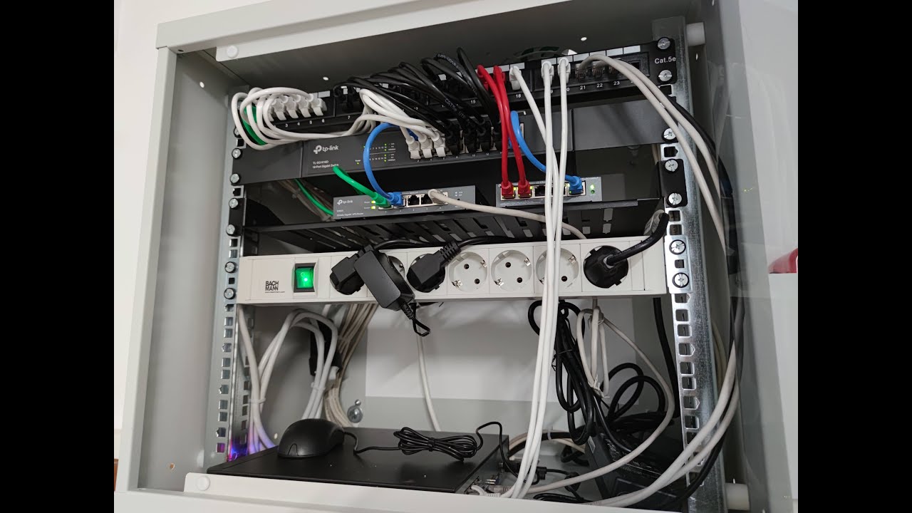 Montare Rack & Retea pentru magazinul pmstore.ro - YouTube