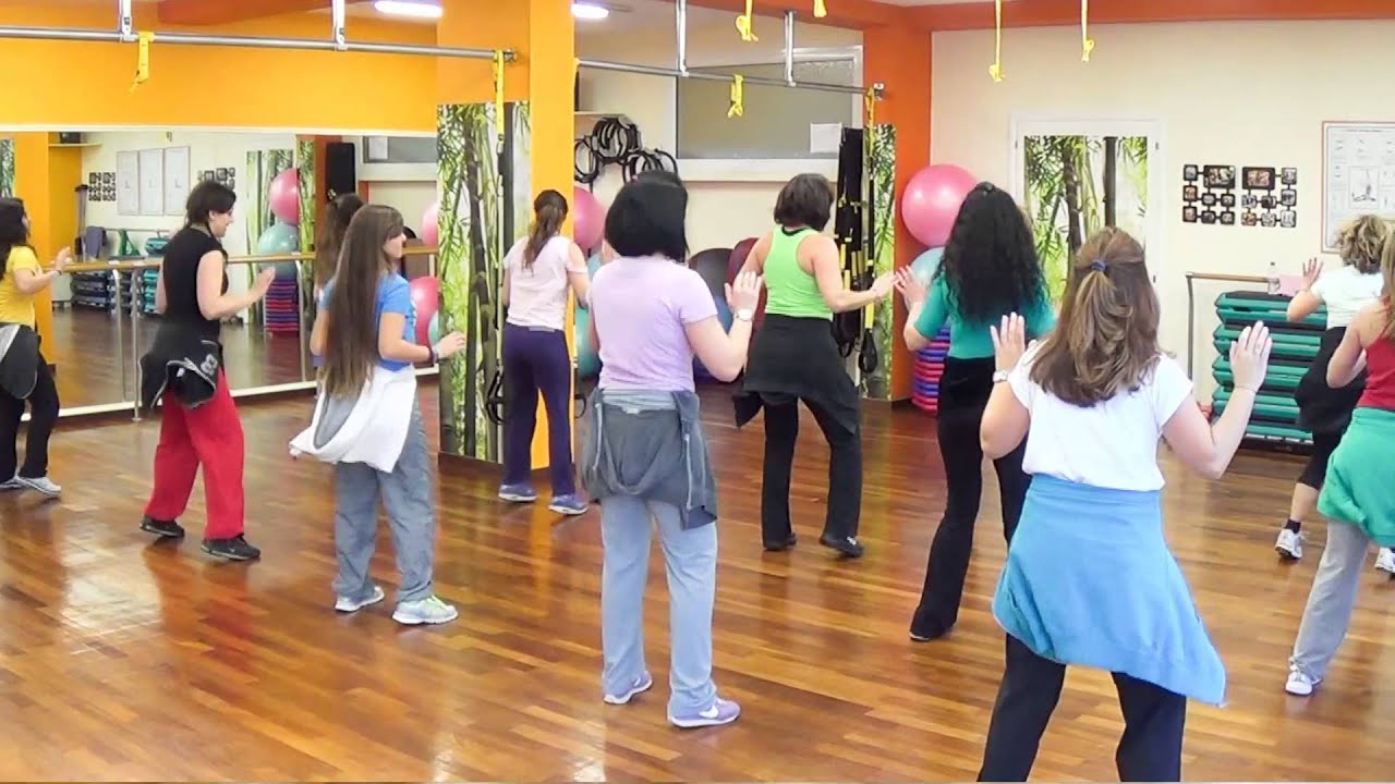 SHAKE VICTORIA JUSTICE FITNESS DANCE DANA - YouTube