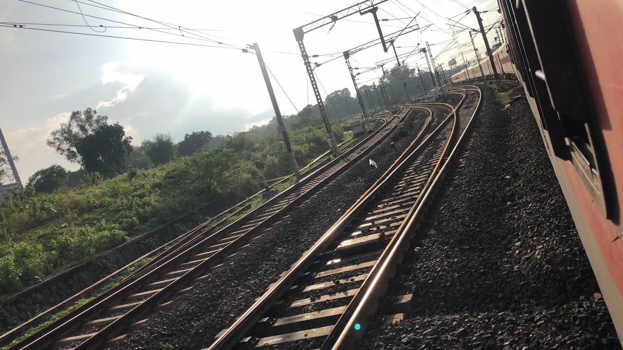Ranthambor Express Entering Nagda Jn station | 4K | Indian Railways ...