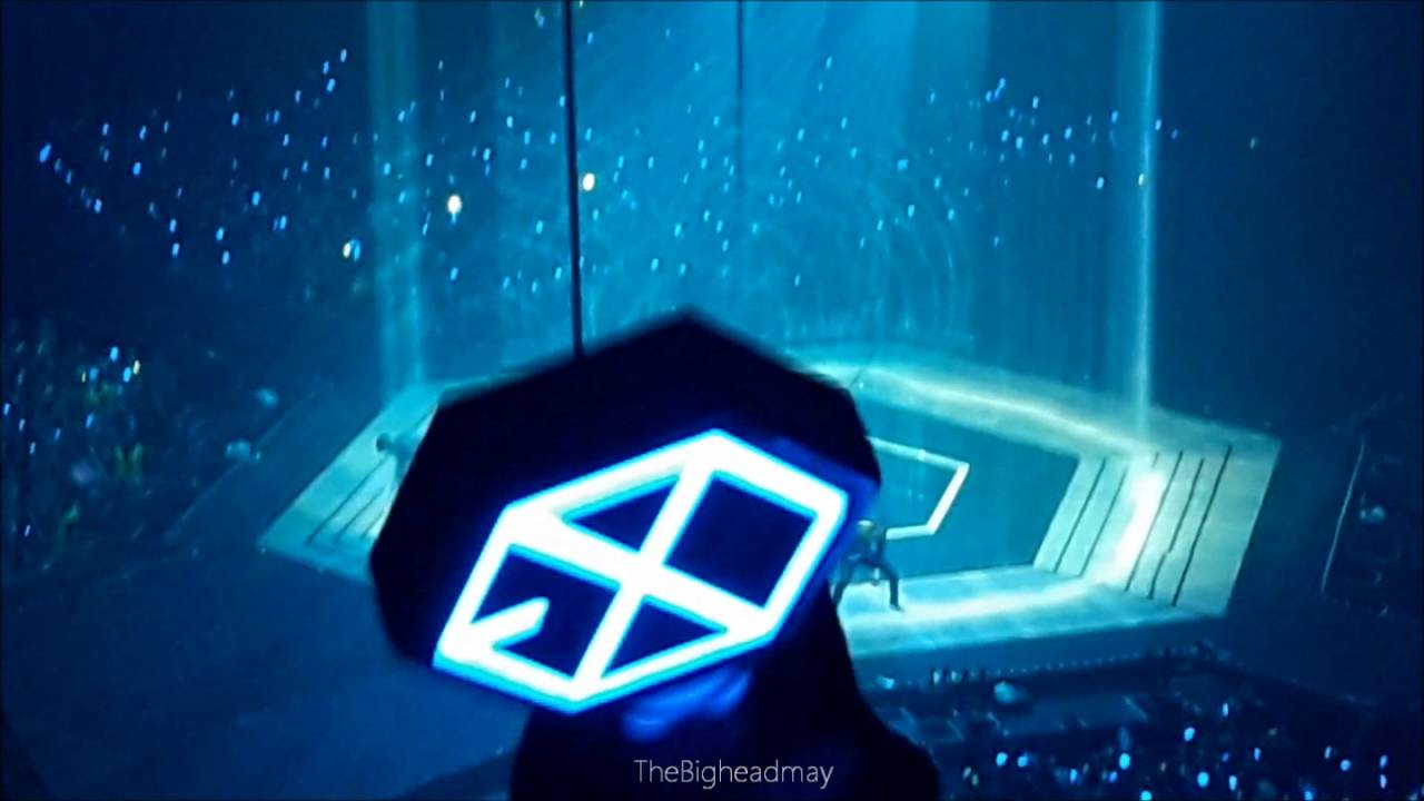 160910 EXO "EXOrDIUM in BKK" : Dance performace (by Sehun ,Lay) - YouTube