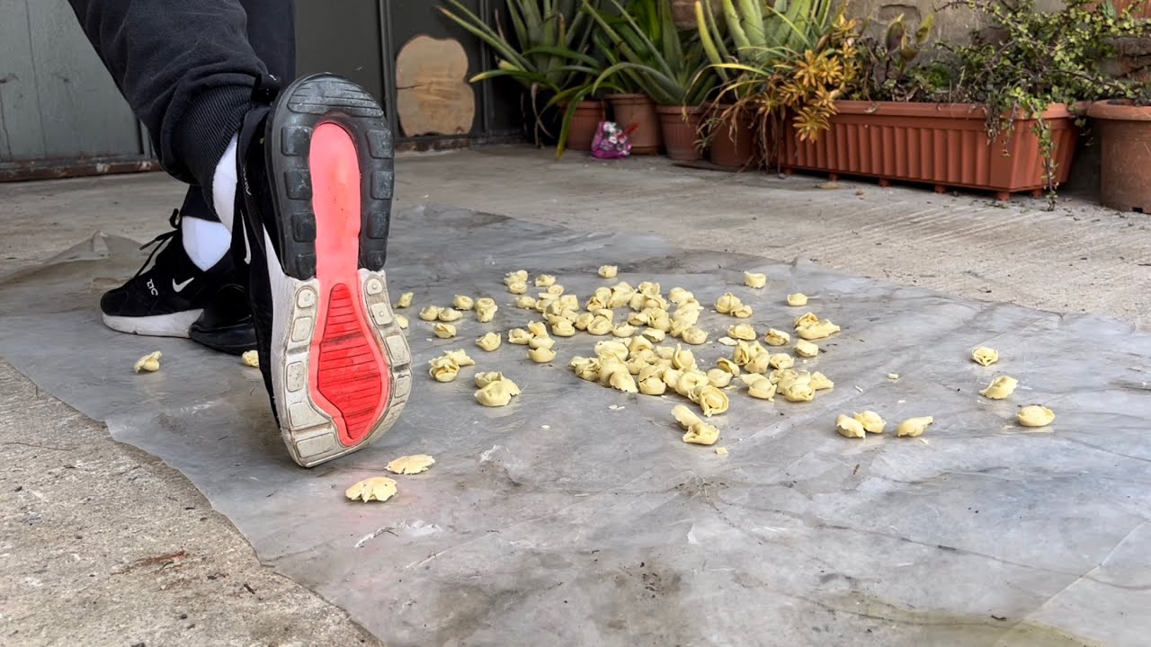 Nike Air 270 crush pasta PART 1 - YouTube