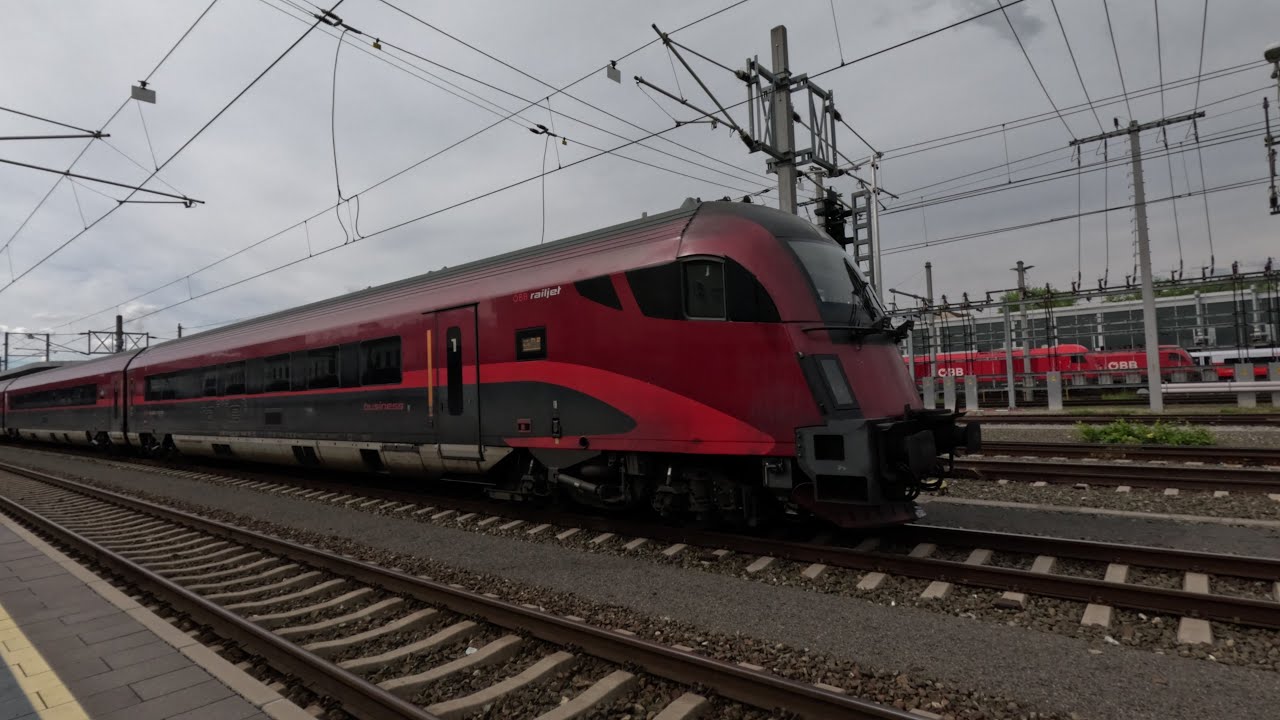 ÖBB Railjet departing Graz Hbf as RJ 256 for Berlin Hbf [19-04-24 ...