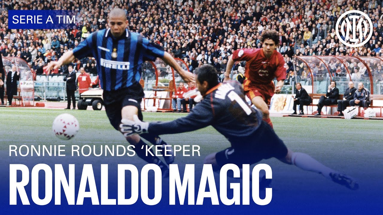RONNIE ROUNDS KEEPER | BEST OF RONALDO VS ROMA 🤩⚽️⚫️🔵 - YouTube